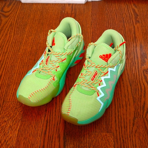 adidas | Shoes | Euc Likenew Adidas Marvel Basketball Sneakers Size 7 ...